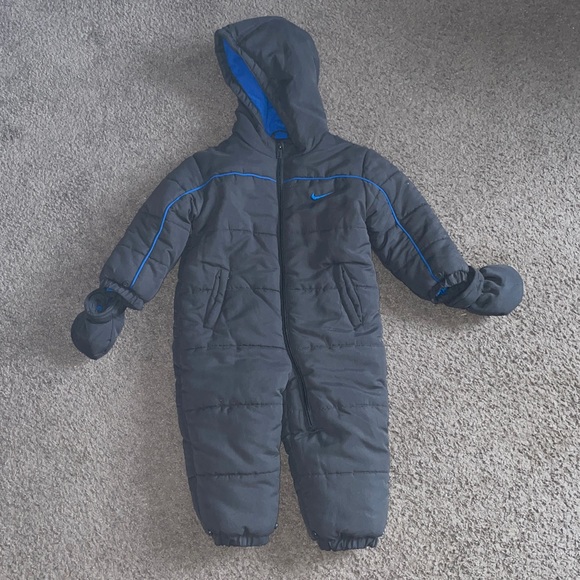 Nike | Jackets & Coats | Nike Baby 24 Month Puffer Snowsuit Mittens ...